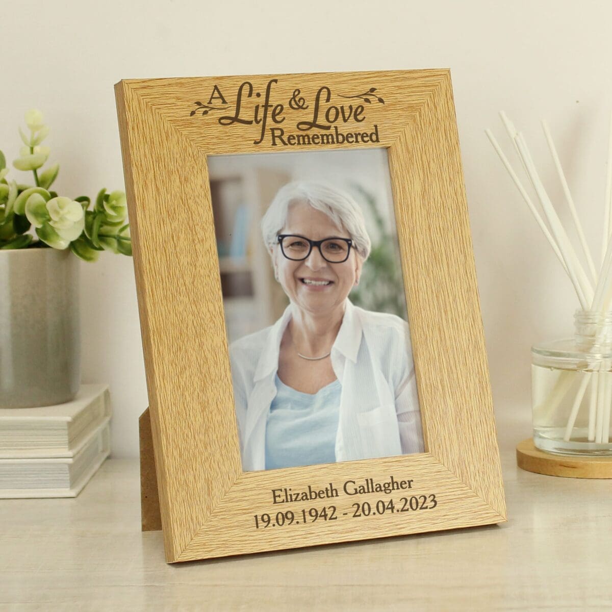 Personalised Life & Love 6x4 Oak Finish Photo Frame - ForYou.ie