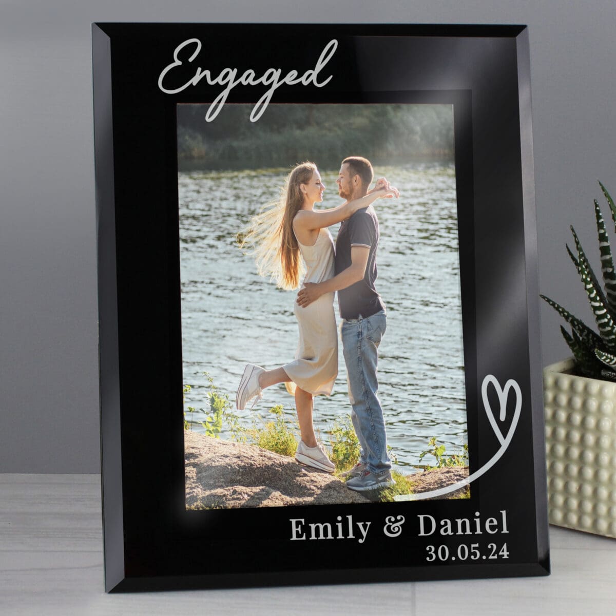 Personalised Heart Black Glass 7x5 Photo Frame - ForYou.ie