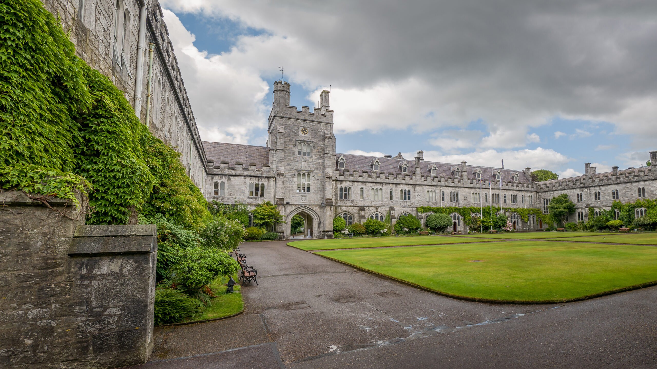 UCC Autumn Conferring's 2024 - ForYou.ie